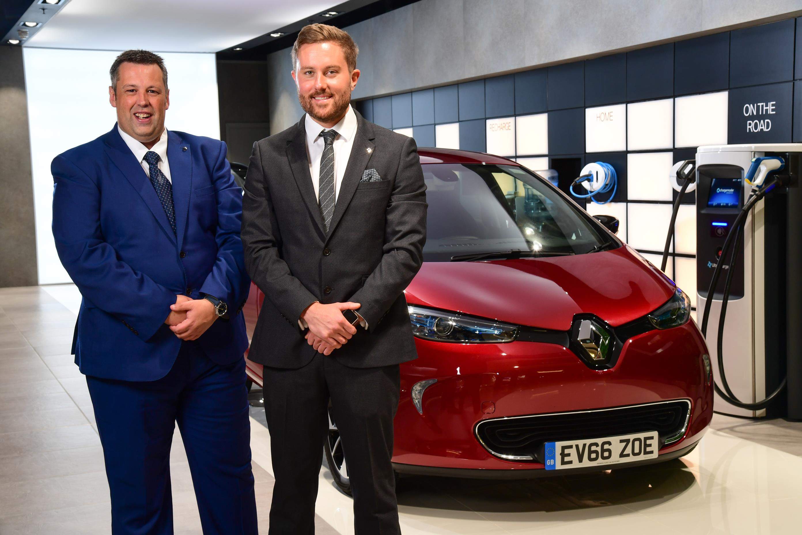 Renault UK appoints two dedicated EV fleet sales managers